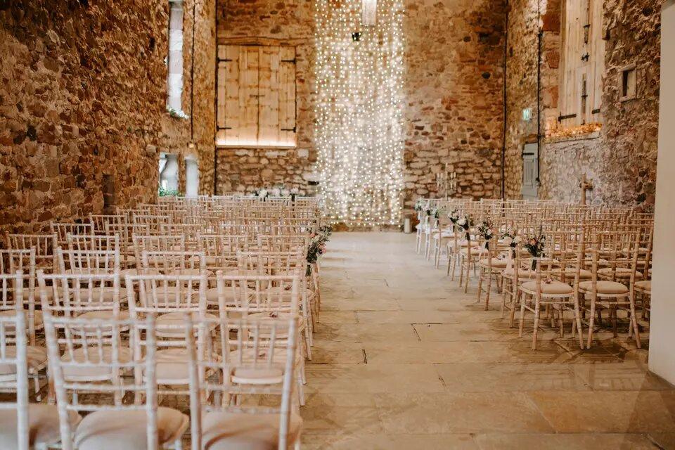Wedding Aisle Decorations: 55 Ideas for Flowers, Runners & More ...