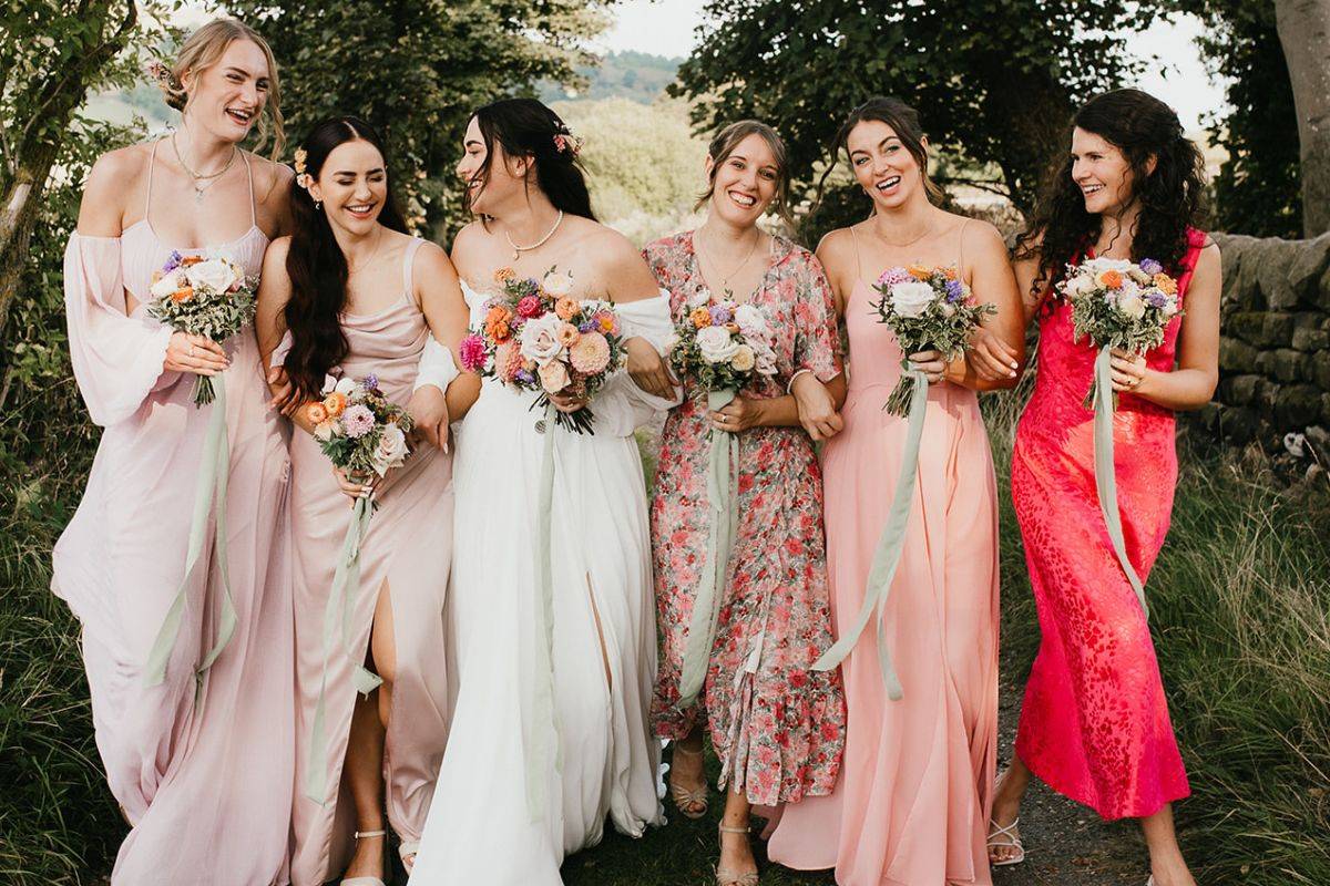 June Wedding Flowers: Which Flowers Are in Season in June? - hitched.co.uk