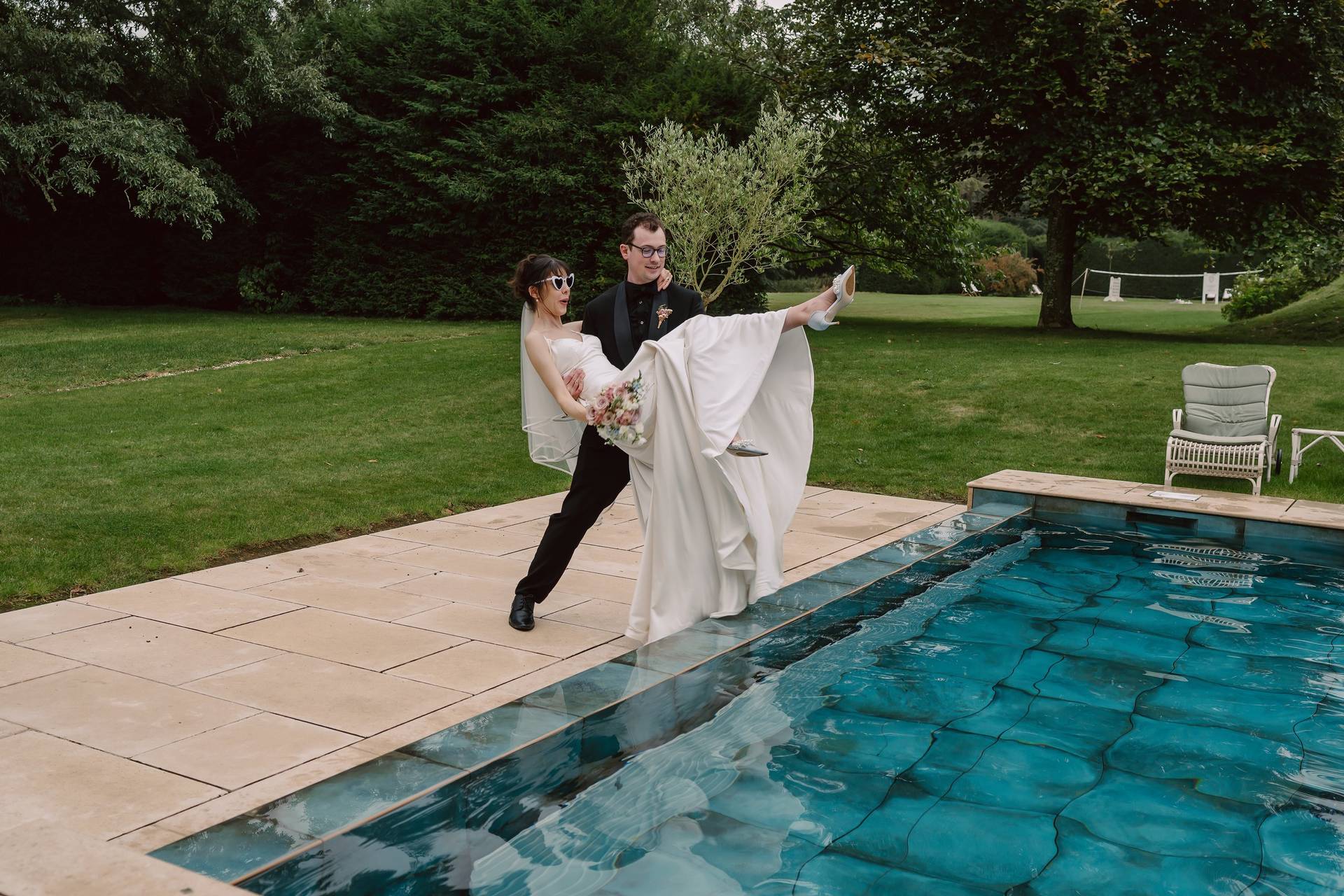 Wedding After Party Ideas: Venues, Outfits, Playlists & More to Keep ...