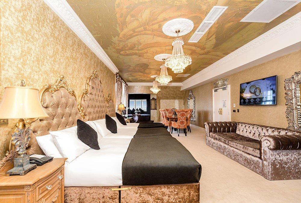 Liverpool Hen Party Ideas: The Best Places to Stay, Eat, Drink and Play ...