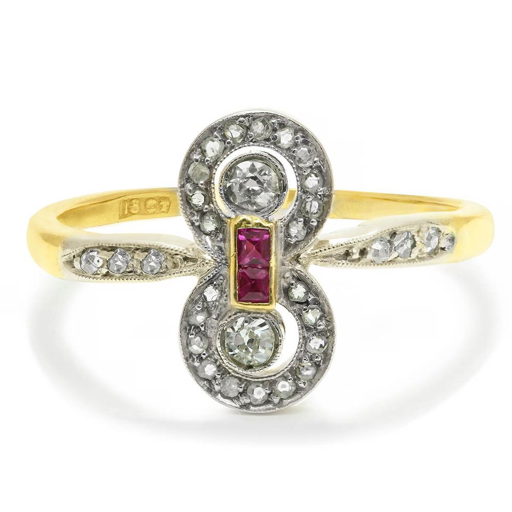 The 35 Best Coloured Engagement Rings - hitched.co.uk