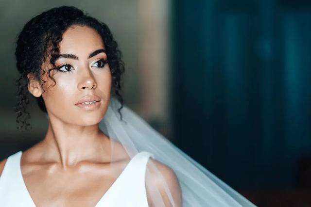 Soft Mother of the Bride Makeup Ideas & Tips for a Natural Look ...