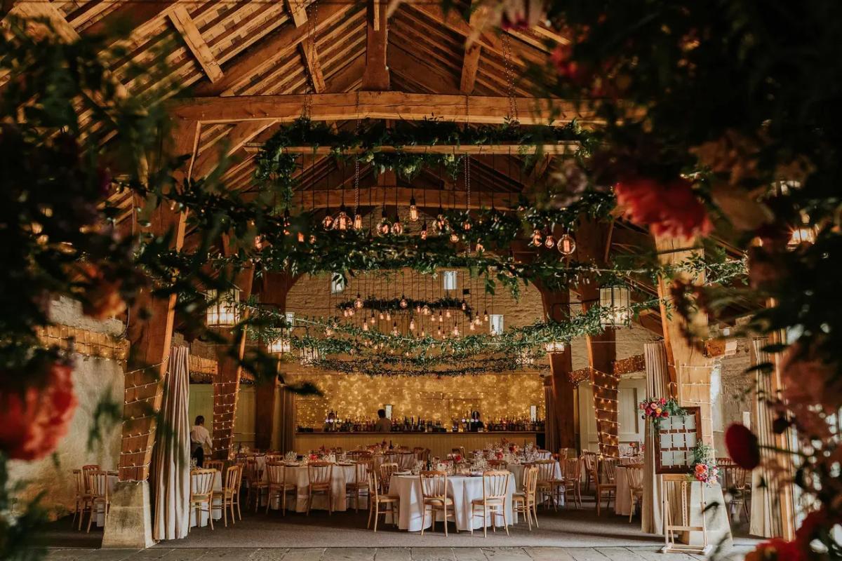 25 Best Yorkshire Wedding Barns for Rustic Celebrations - hitched.co.uk
