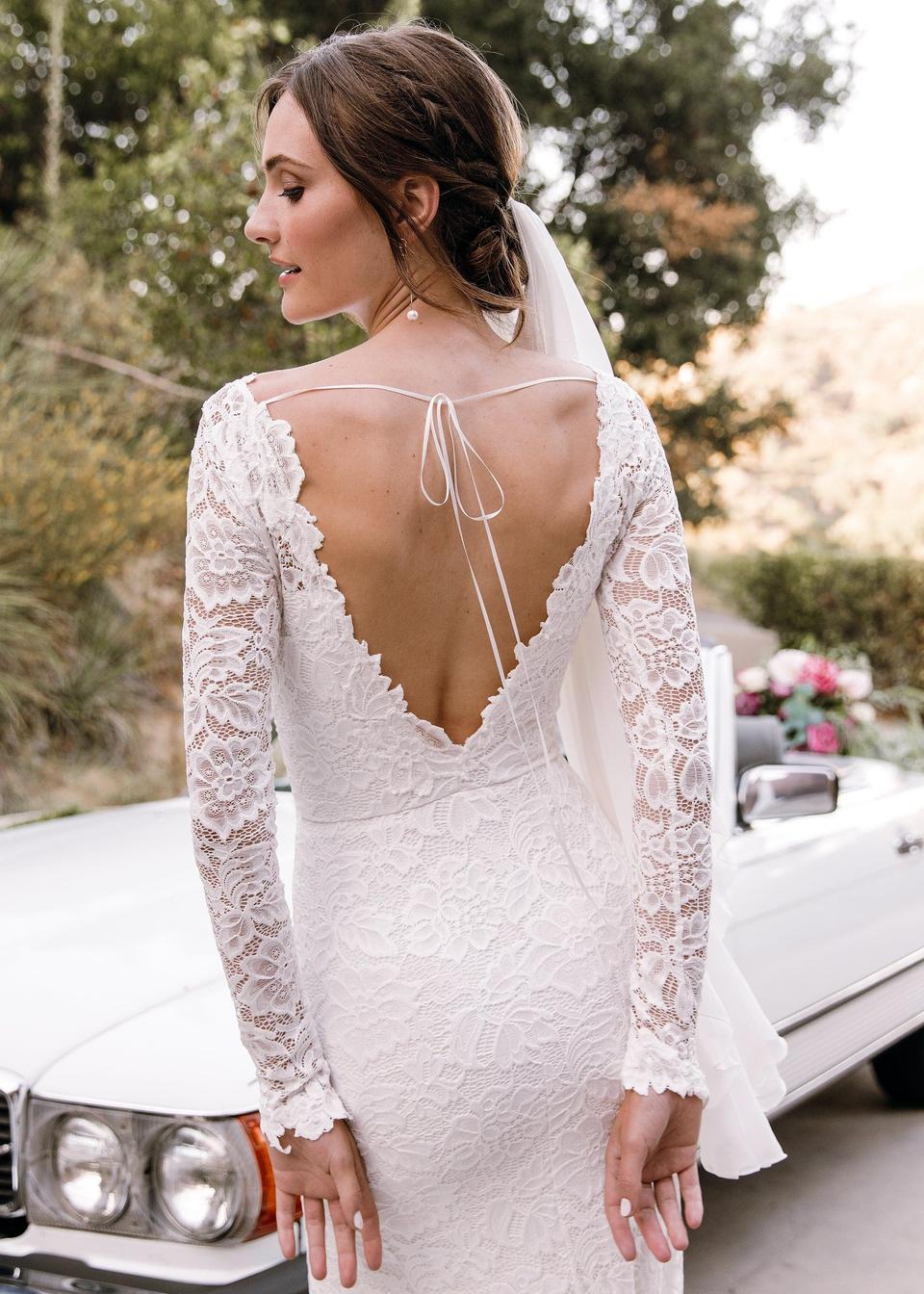 40 Alternative Wedding Dresses For The Non Traditional Nearlyweds ...
