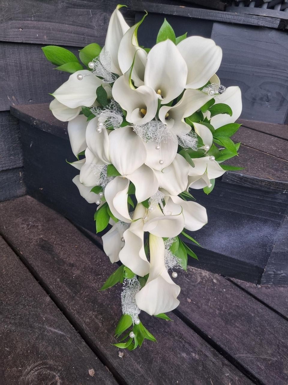 Calla Lily Bridal Bouquets: 15 Timeless Examples & Expert Tips ...