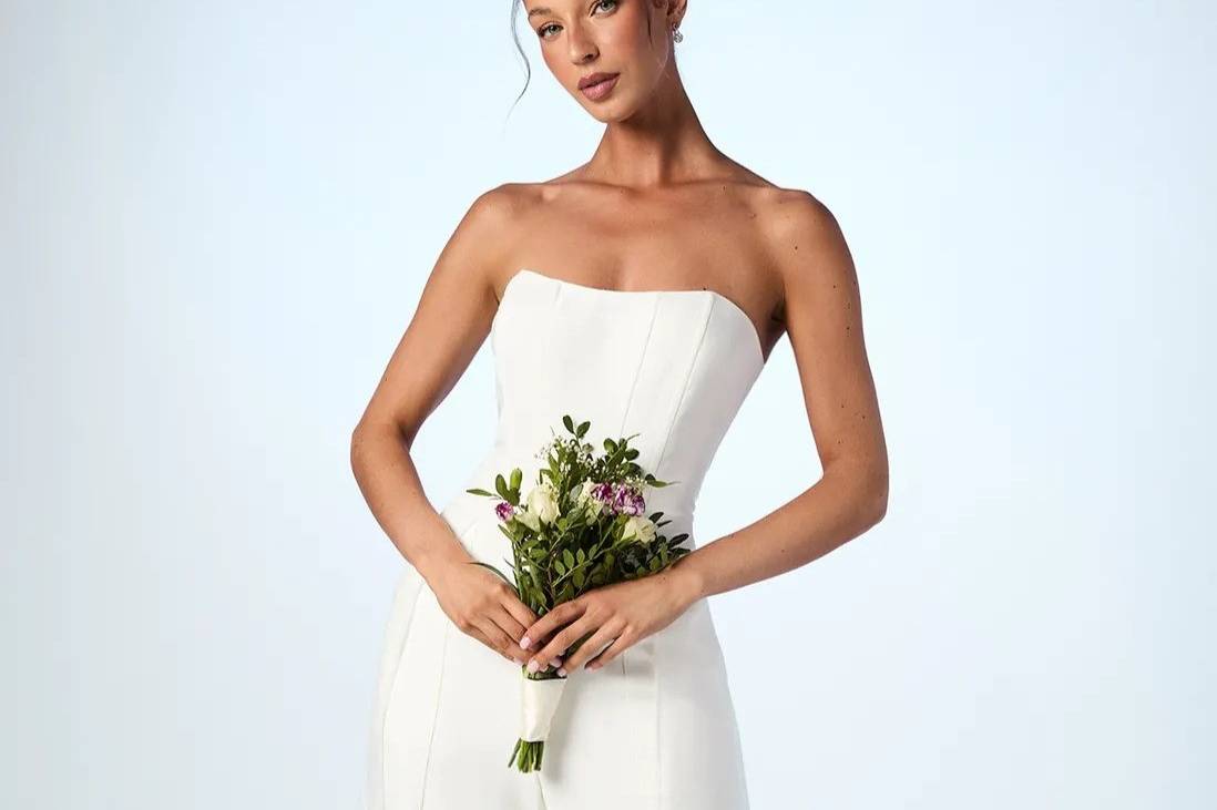 30 Best Registry Office Wedding Dresses & Bridal Outfits - hitched.co.uk