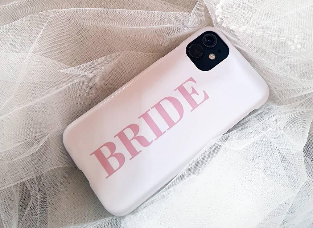 Bride Clothing: 30 Bride-to-Be Accessories - hitched.co.uk