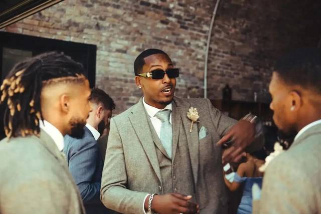 Funny Best Man Speech Jokes: 45 Hilarious Jokes - hitched.co.uk