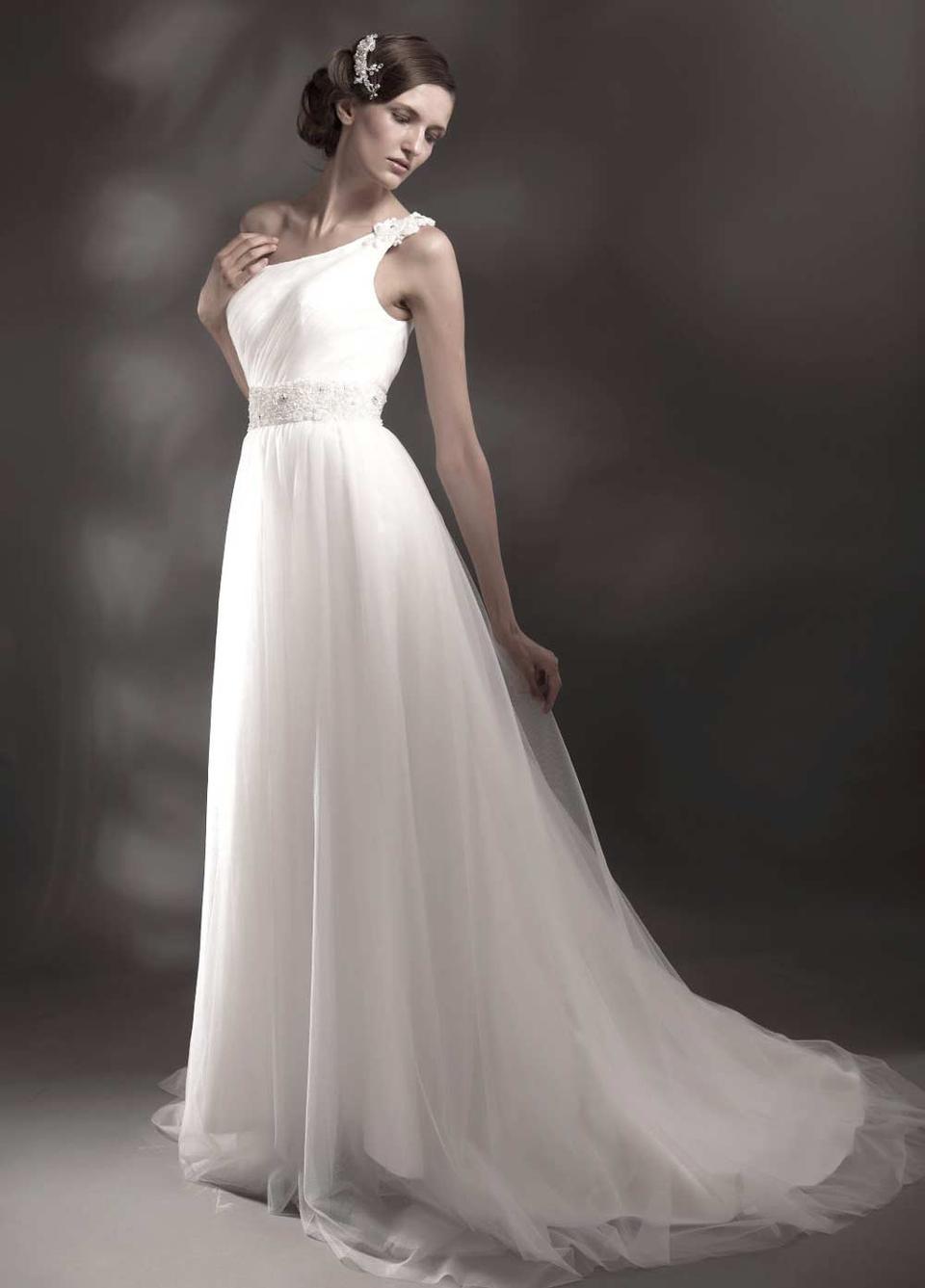 One Shoulder Wedding Dresses: 15 Seriously Stunning Styles - hitched.co ...