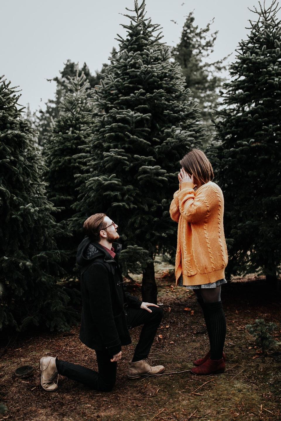 35 of the Most Romantic Christmas Proposal Ideas - hitched.co.uk