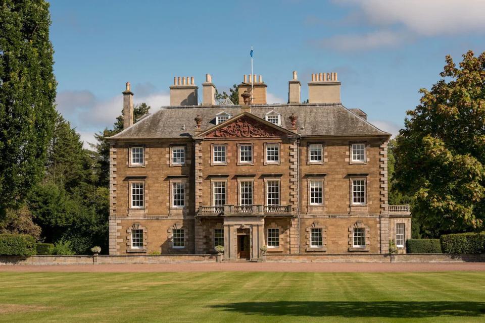 The Most Amazing Hen Party Houses Scotland Has to Offer - hitched.co.uk