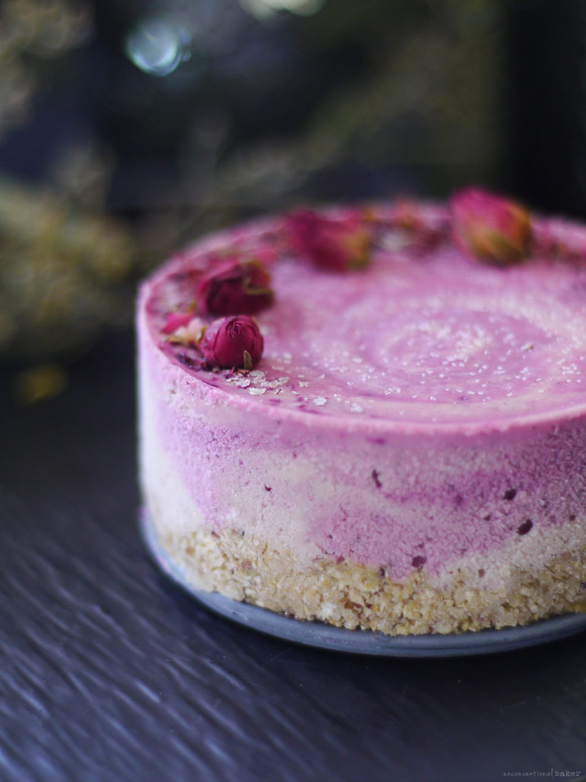 23 Unique Wedding Cheesecakes for Cool Couples
