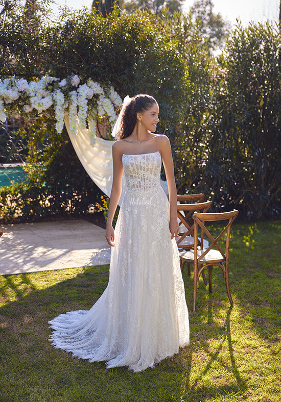 66432 Wedding Dress from Lillian West - hitched.co.uk