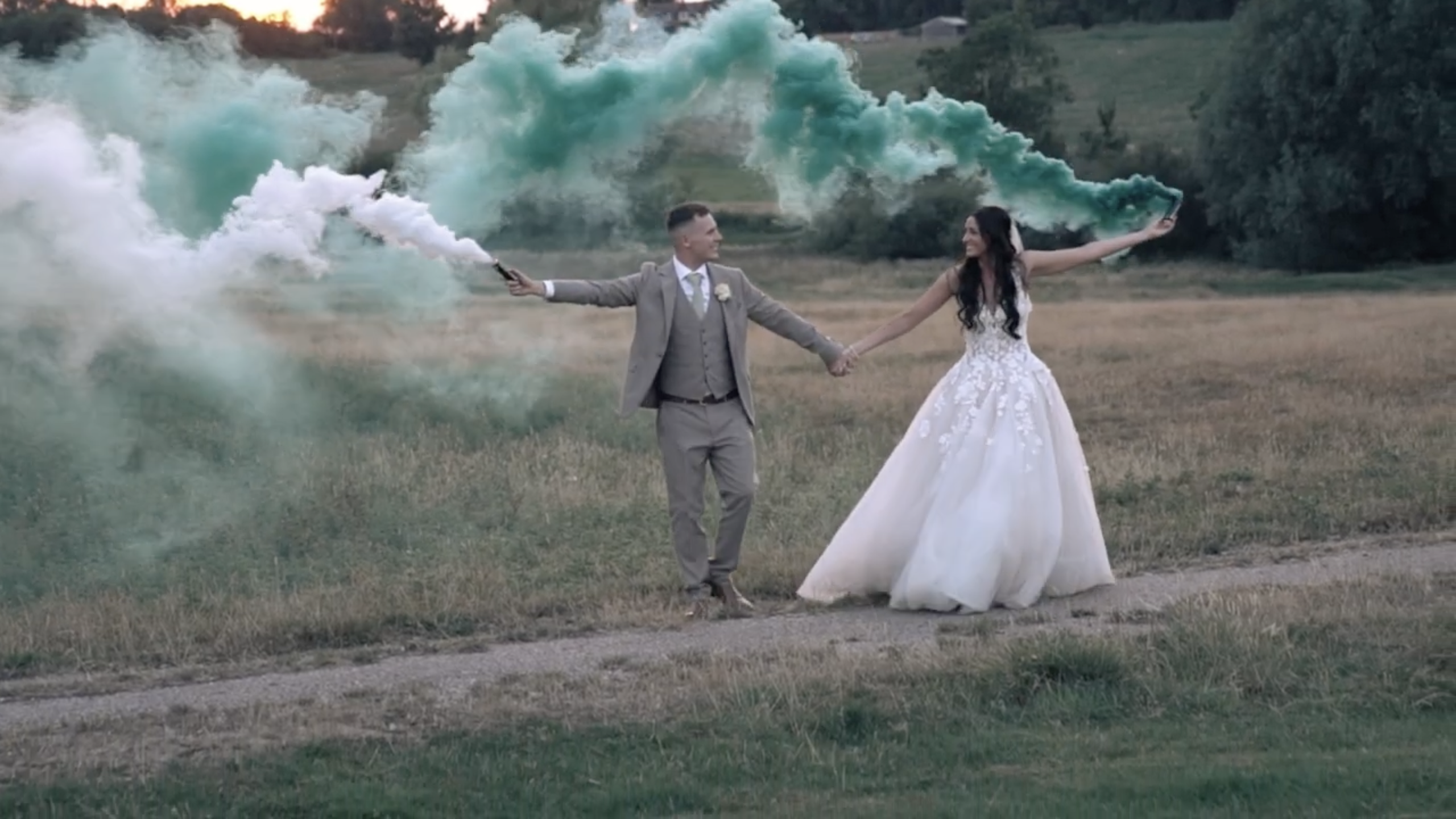 Chelsie and James's Wedding in Bewdley, Worcestershire | hitched.co.uk