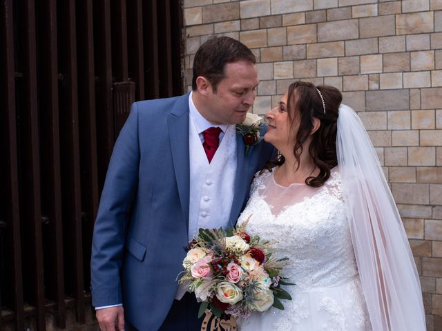 Michael and Angela's Wedding in Leicester, Leicestershire | hitched.co.uk