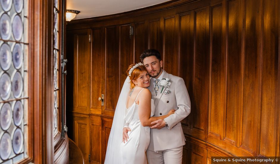 Alex and Matt's Wedding in Princethorpe, Warwickshire | hitched.co.uk