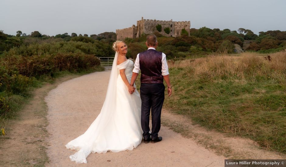 John and Mel's Wedding in Tenby, Pembrokeshire | hitched.co.uk