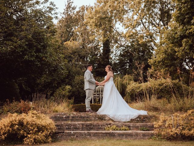 Amy and Charlie's Wedding in East Grinstead, West Sussex | hitched.co.uk