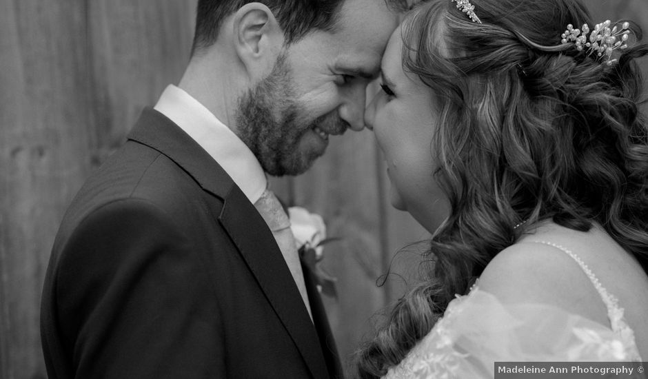 Luke and Sarah's Wedding in Warwick, Warwickshire | hitched.co.uk