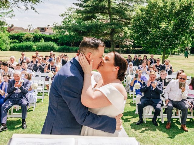 Christopher and Paula's Wedding in Hornchurch, Essex | hitched.co.uk