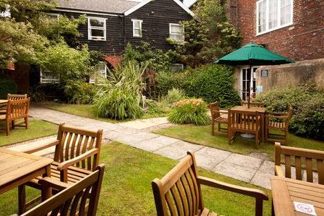 The Red Lion Hotel in Fareham, Hampshire - Updated prices | hitched.co.uk