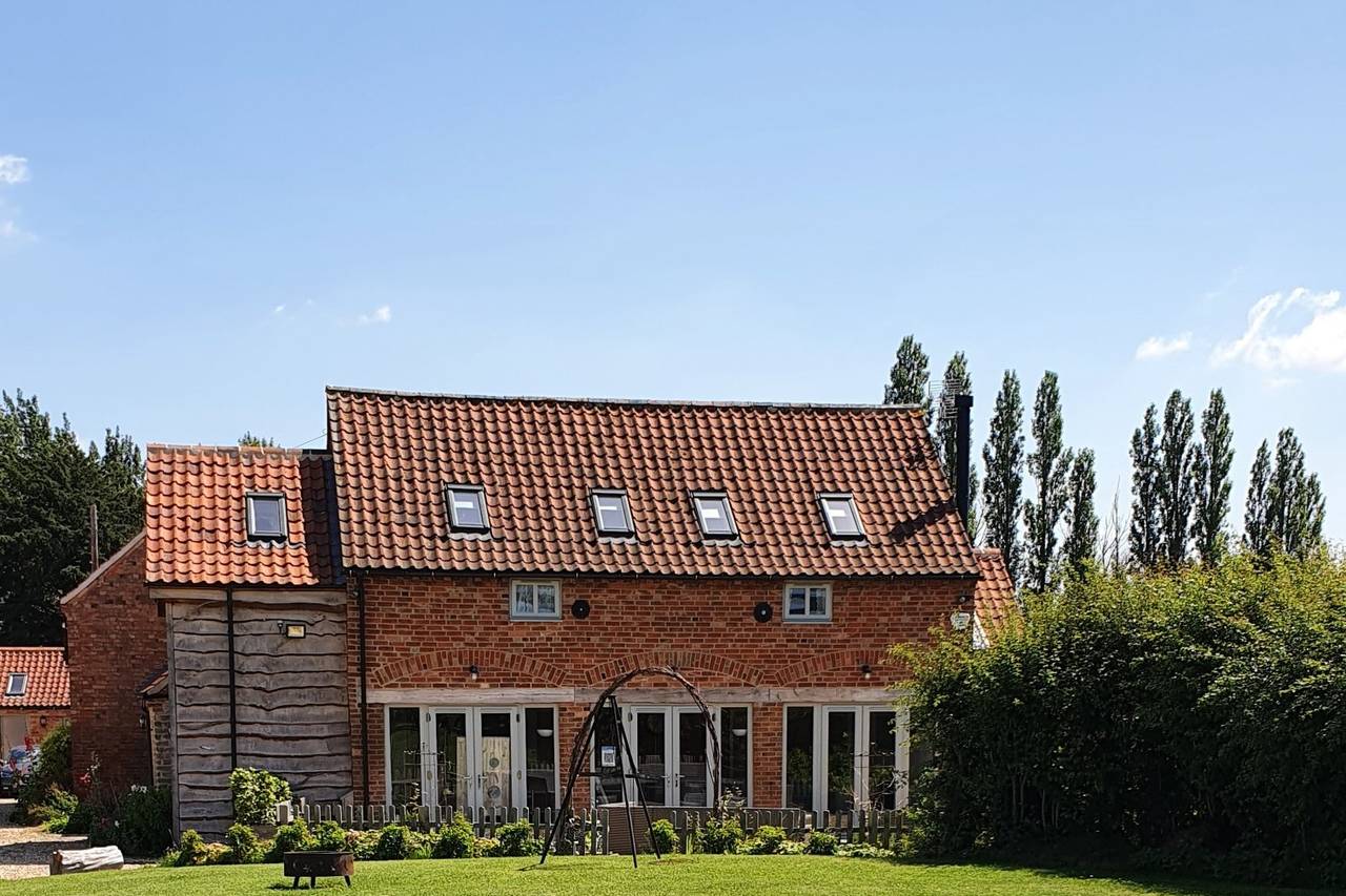 Oddhouse Farm Wedding Venue Nottingham, Nottinghamshire | hitched.co.uk