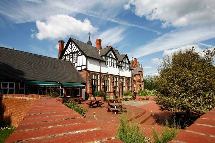 Bestwood Lodge in Nottingham, Nottinghamshire - Updated prices ...