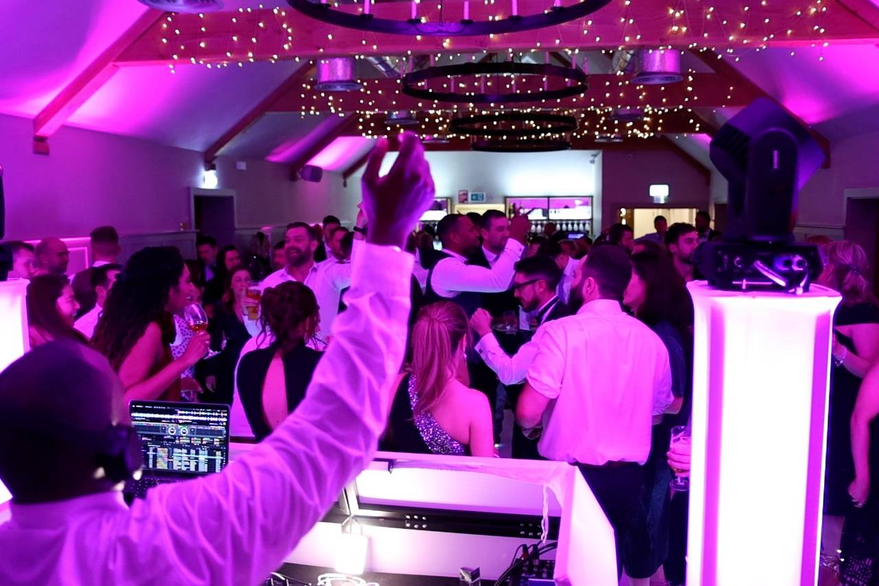 The 10 Best Wedding Music and DJs in Kent | hitched.co.uk