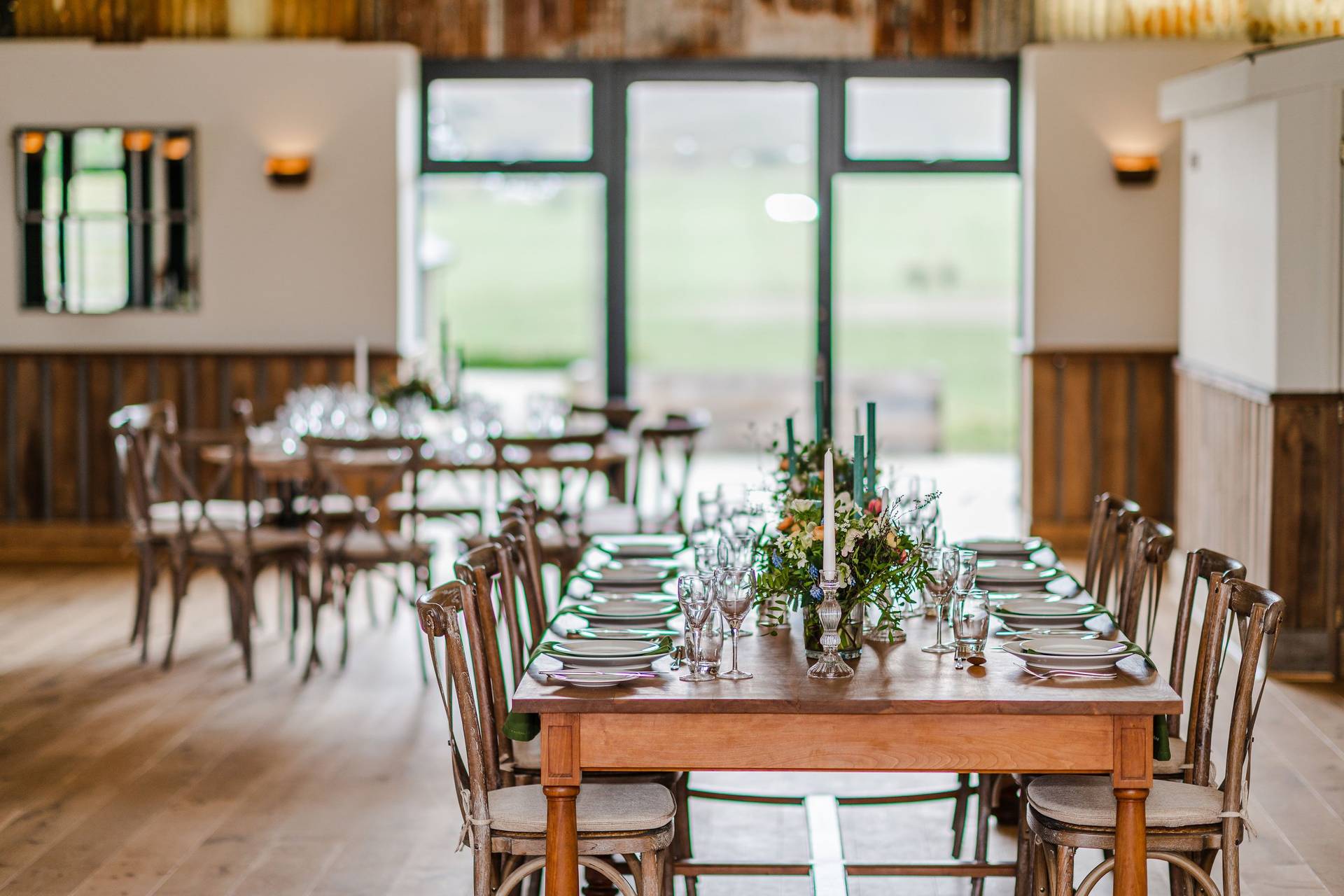 West Barn Lodge Salisbury, Wiltshire - Updated prices | hitched.co.uk