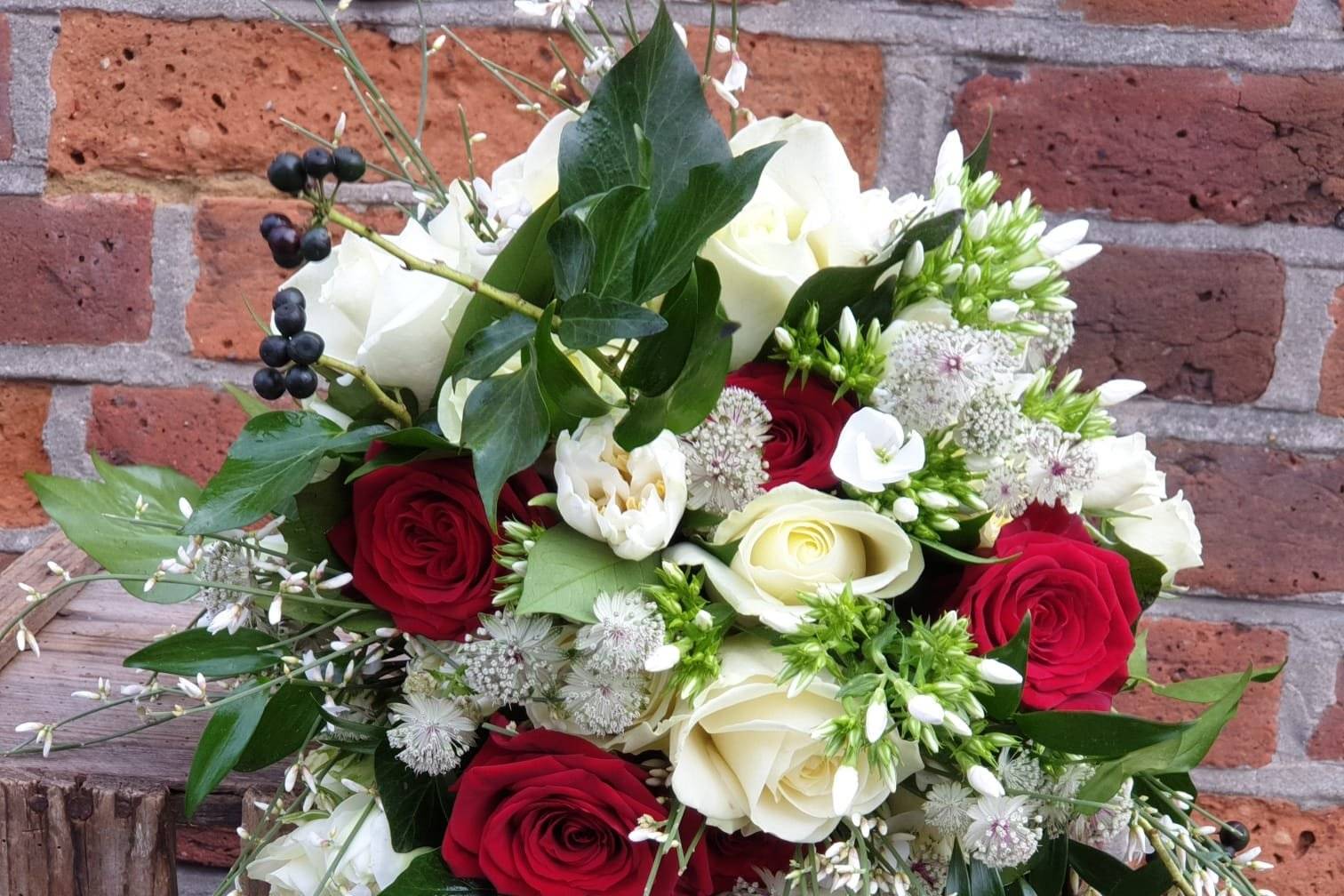 Flower Connection UK in Reading, Berkshire - Updated prices | hitched.co.uk