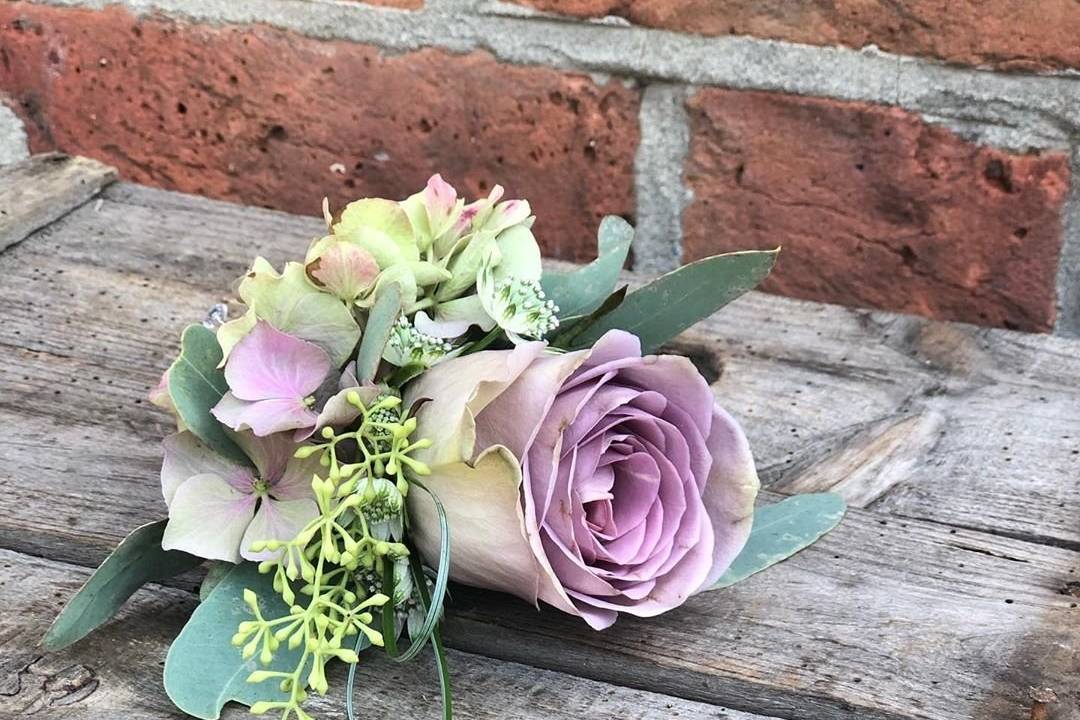 Flower Connection UK in Reading, Berkshire - Updated prices | hitched.co.uk