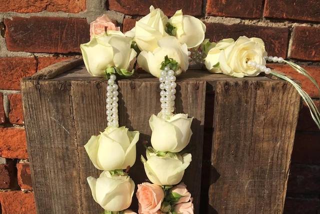 Flower Connection UK in Reading, Berkshire - Updated prices | hitched.co.uk
