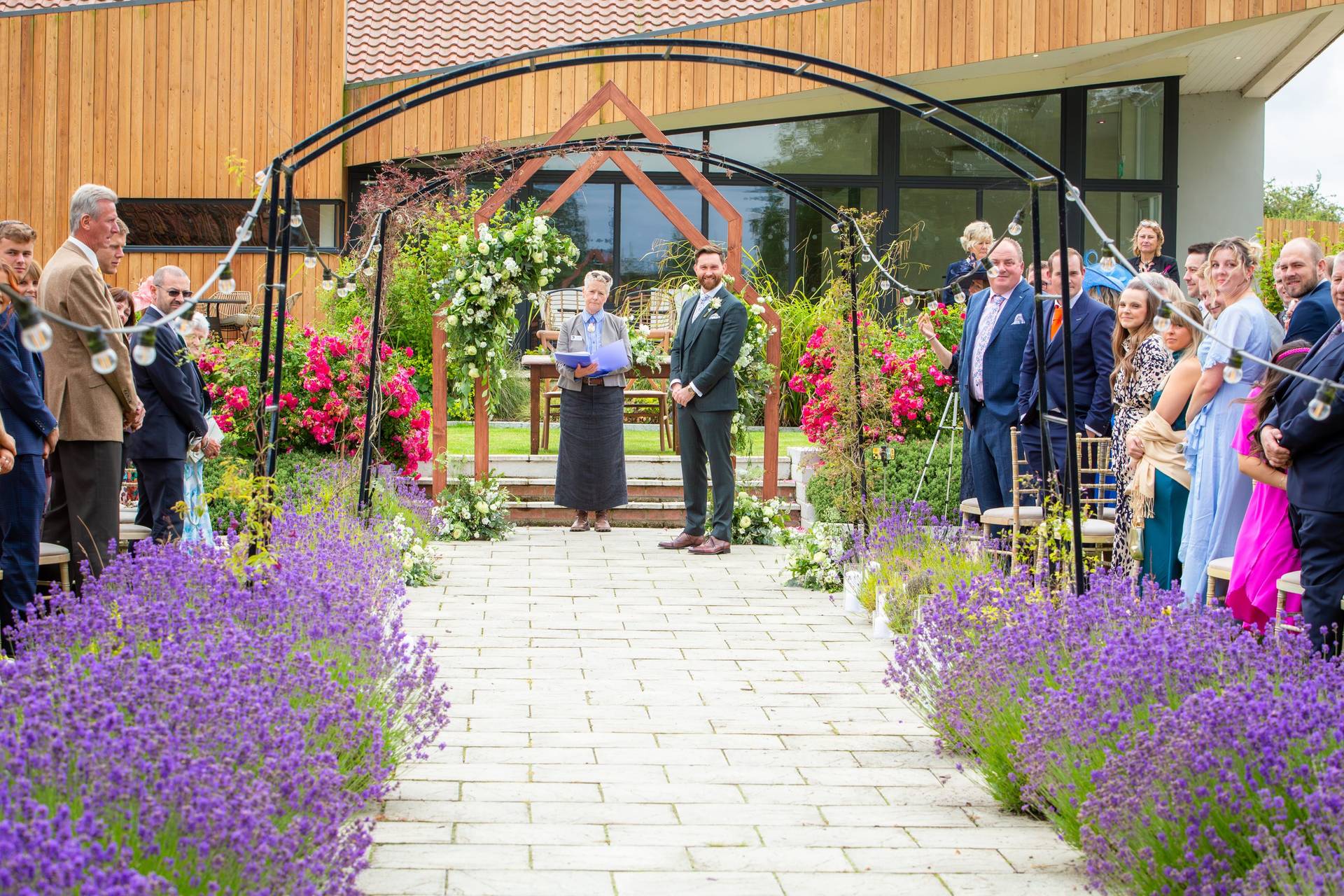 Little Green Wedding Barn in Thrandeston, Norfolk - Updated prices ...