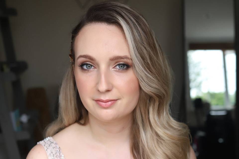 LT Makeup in Oxfordshire - Beauty, Hair & Make Up | hitched.co.uk