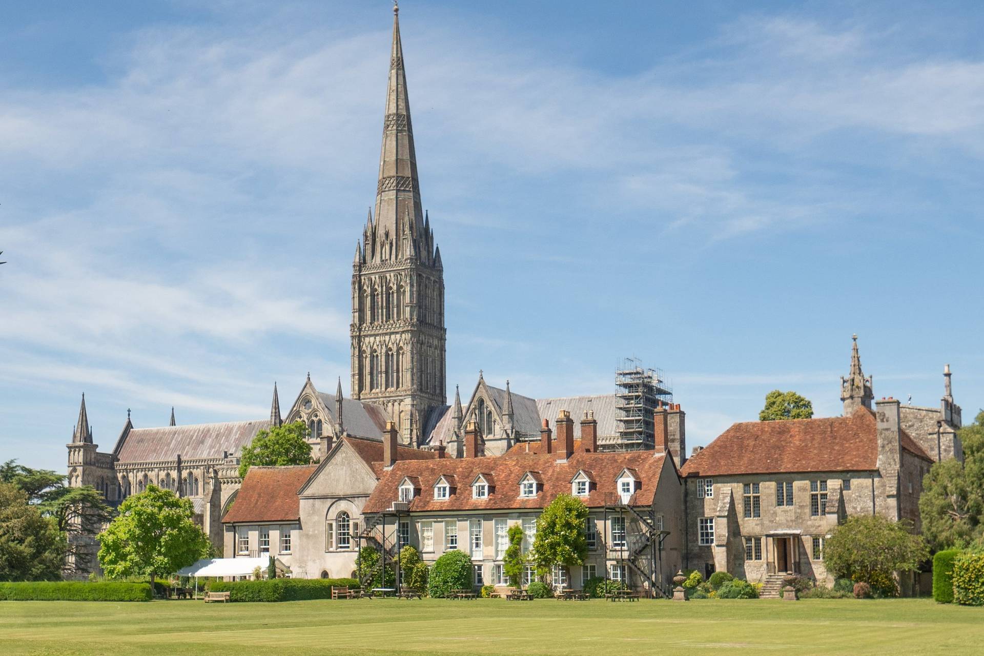 Salisbury Cathedral School in Salisbury, Wiltshire - Updated prices ...