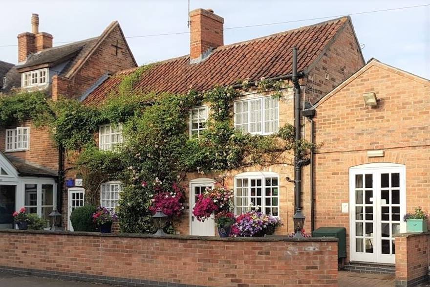 The Cottage Hotel in Nottingham, Nottinghamshire - Updated prices ...