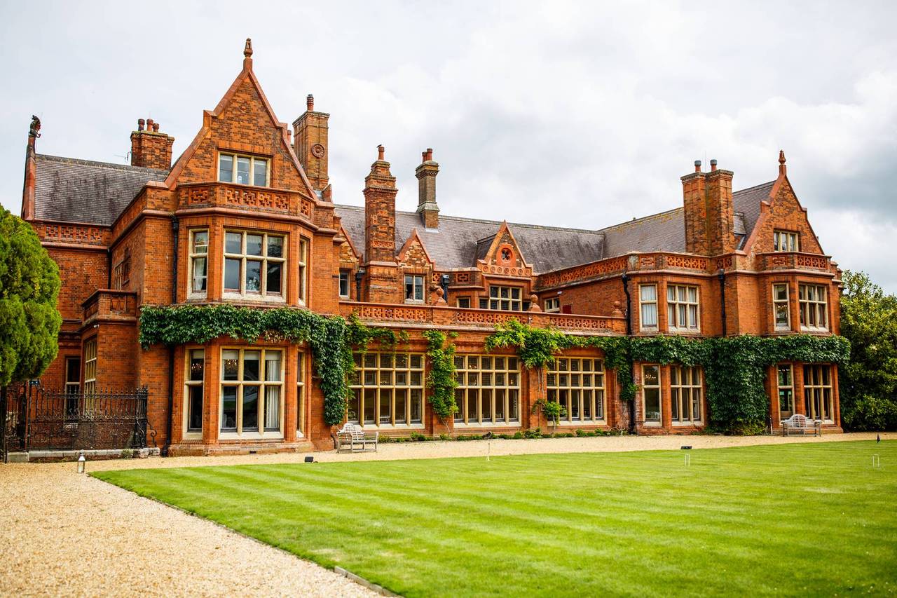 Holmewood Hall Stilton, Cambridgeshire - Updated prices | hitched.co.uk
