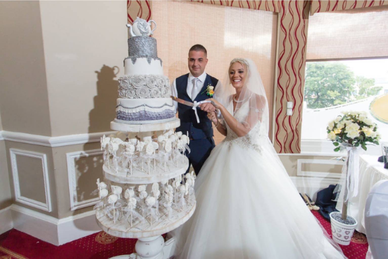 Adams Bakery/Cakes in South Yorkshire - Wedding Cakes | hitched.co.uk