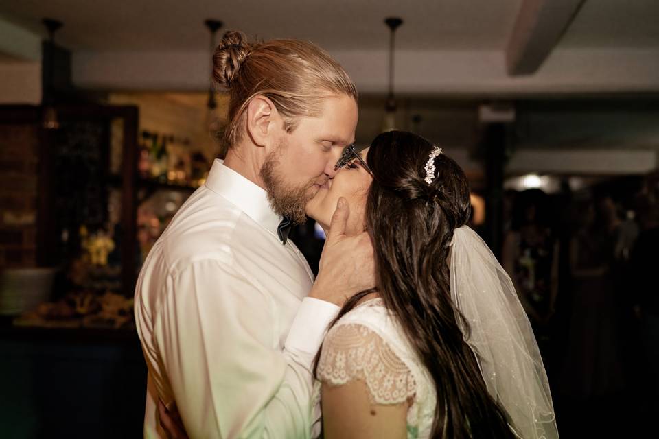 Josie Hooper Photography in Wiltshire - Wedding Photographers | hitched ...