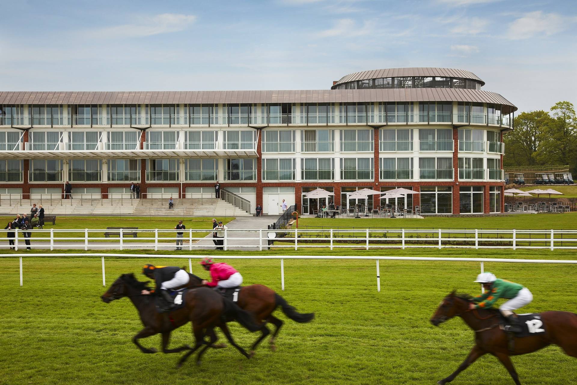 Lingfield Park Resort in Lingfield, Surrey - Updated prices | hitched.co.uk