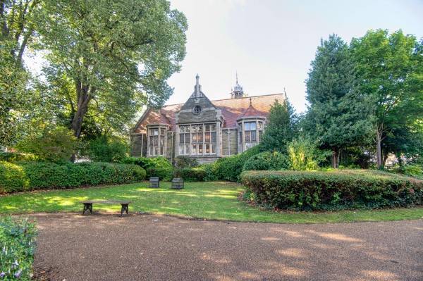 The Gilstrap Newark-on-Trent, Nottinghamshire - Updated prices ...