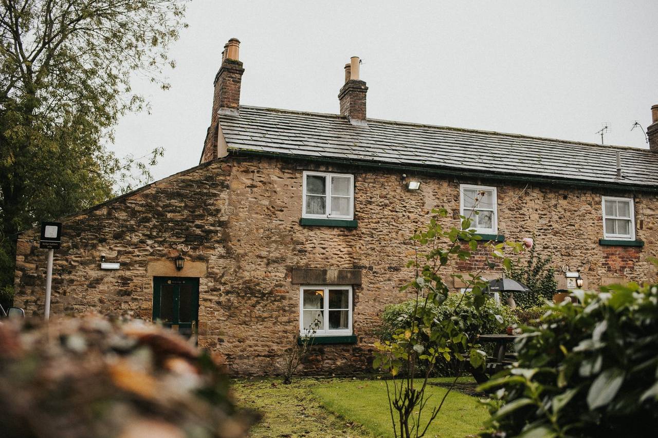 Rockingham Arms in Wentworth, South Yorkshire - Updated prices ...