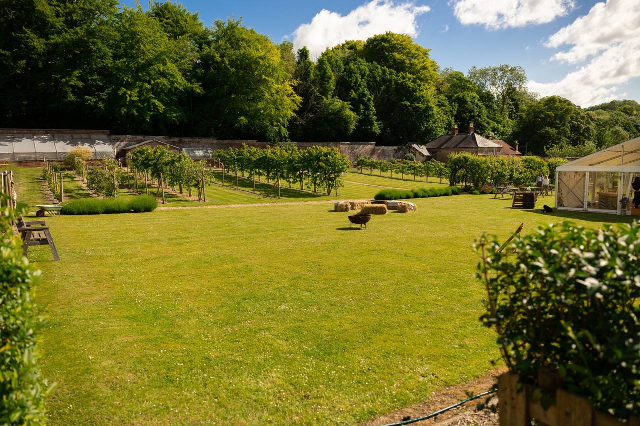 Highden Estate in Horsham, West Sussex - Updated prices | hitched.co.uk