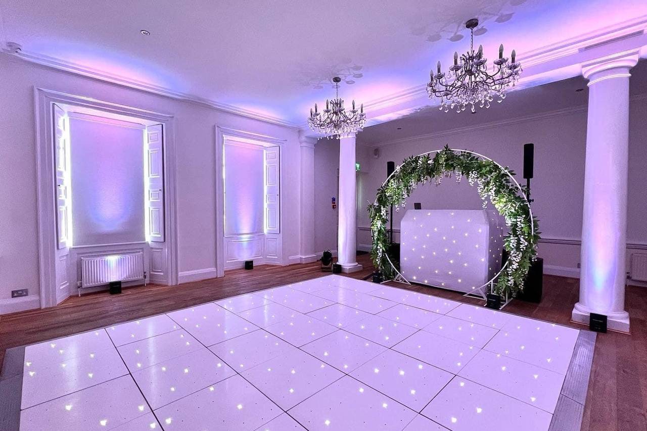 The Holbrook Manor in Wincanton, Somerset - Updated prices | hitched.co.uk