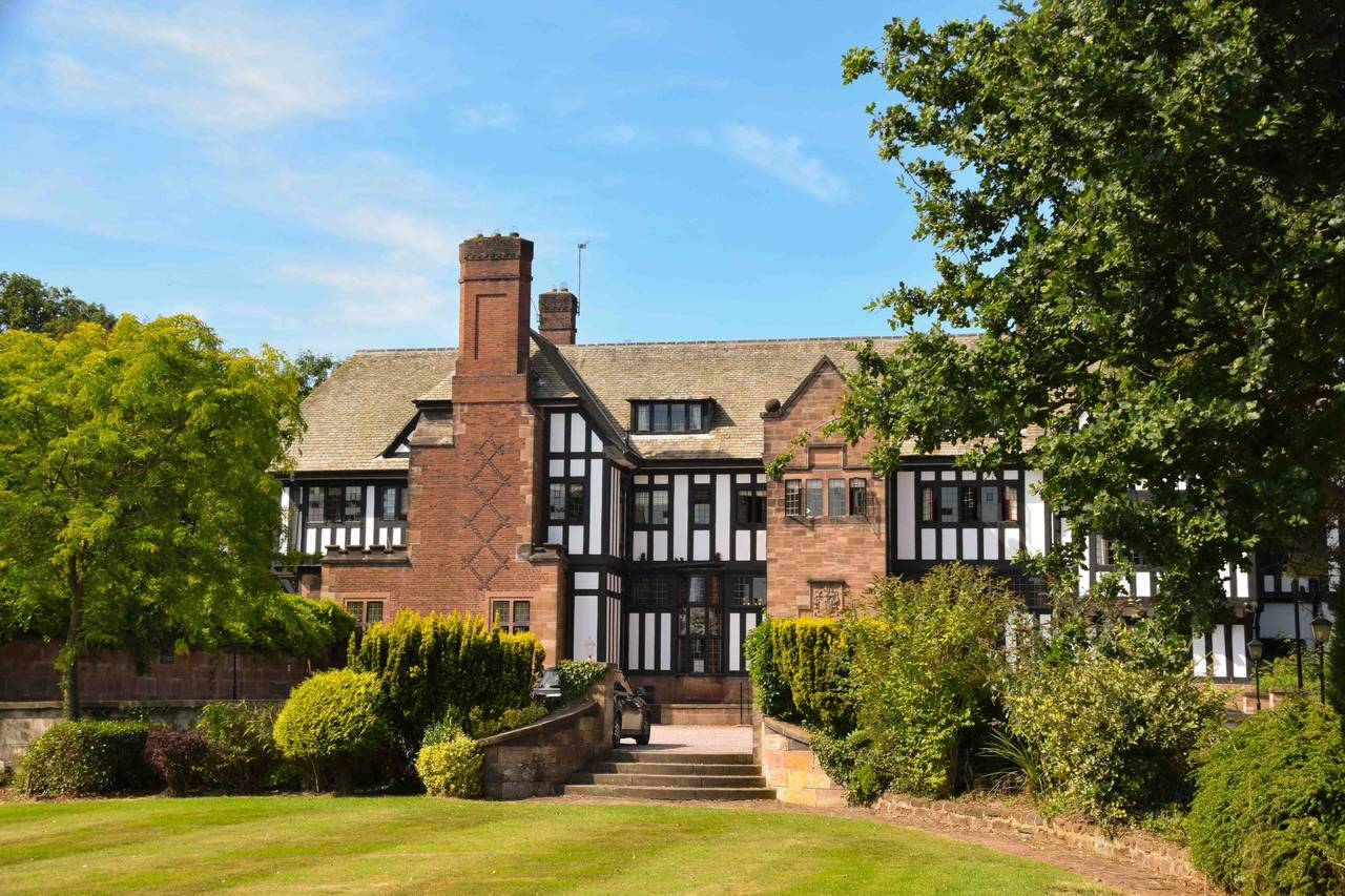 Inglewood in Puddington, Cheshire - Updated prices | hitched.co.uk