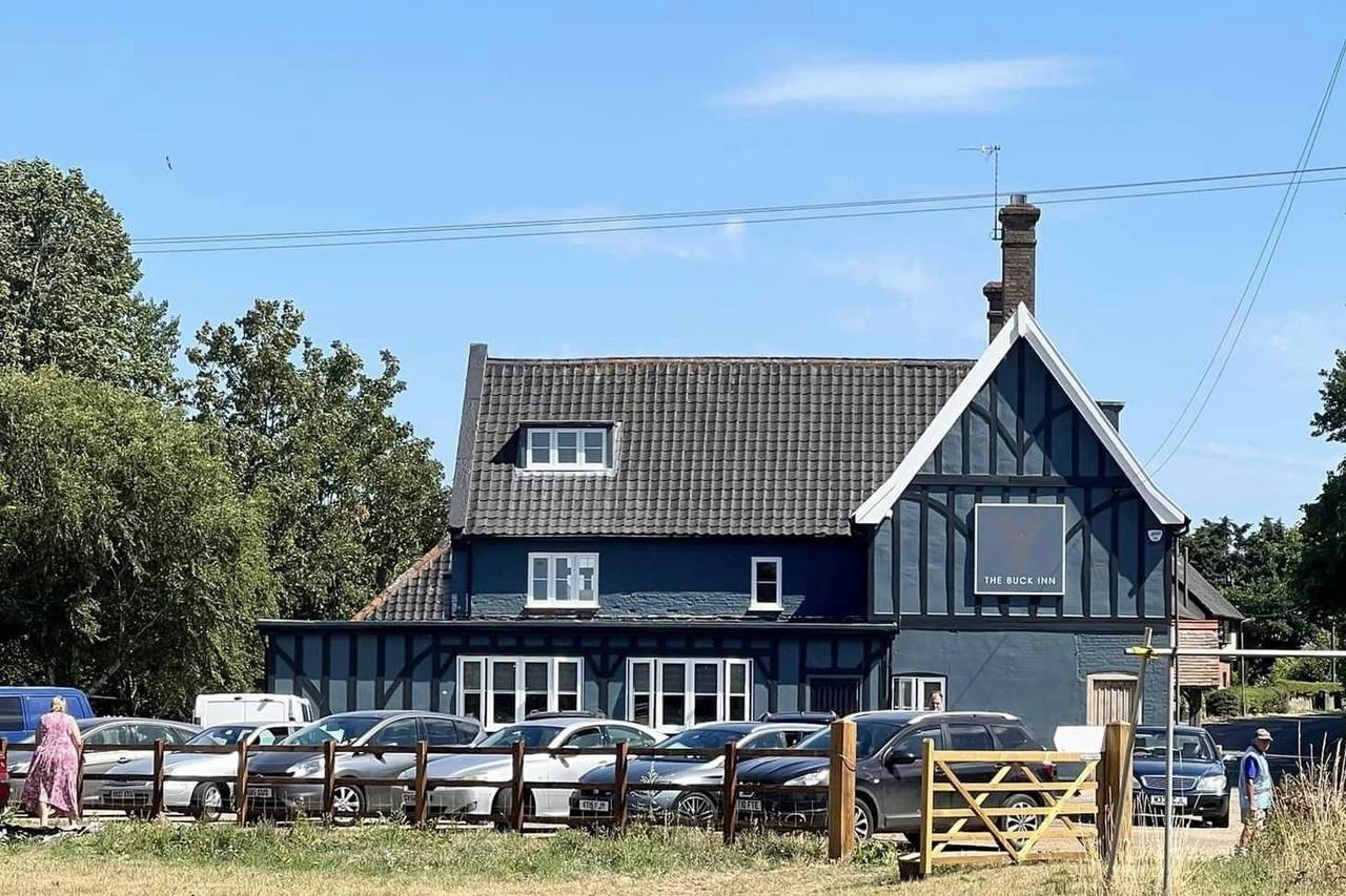 The Buck Inn in Suffolk - Wedding Catering | hitched.co.uk