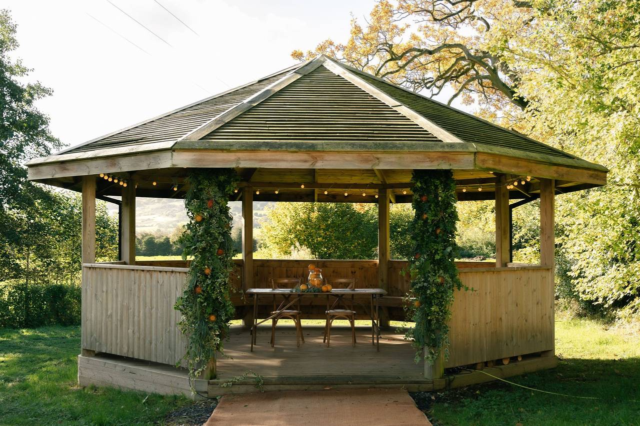 Clawdd Offa Farm in Chester, Cheshire - Updated prices | hitched.co.uk