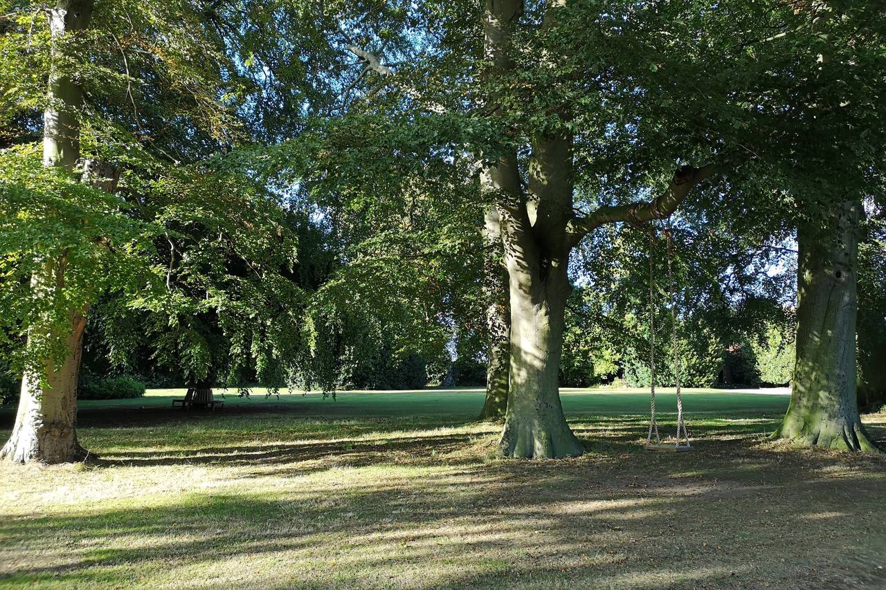 Cleatham Hall Wedding Venue Gainsborough, Lincolnshire | hitched.co.uk