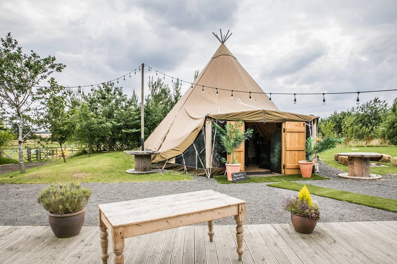 Vallum Weddings in Newcastle, Northumberland - Updated prices | hitched ...