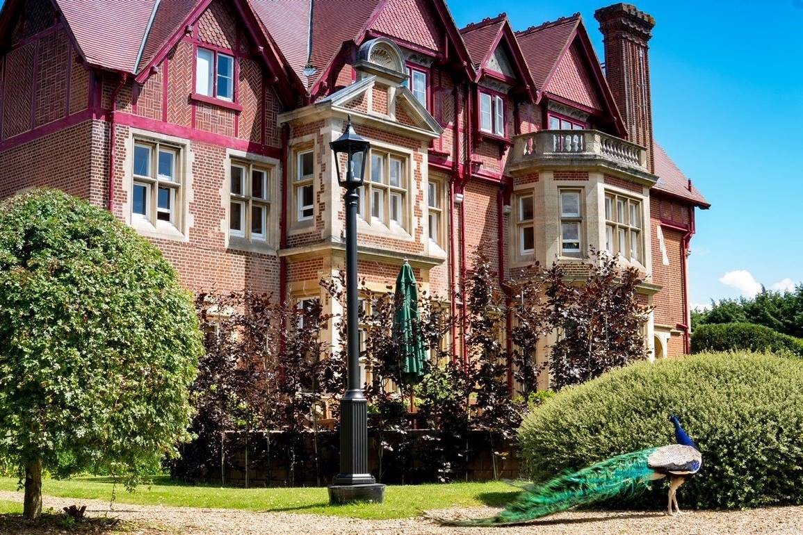 Pendley Manor Hotel Tring, Hertfordshire - Updated prices | hitched.co.uk